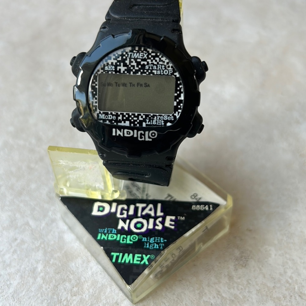 Vintage 90's Timex Indiglo Light-Up Nightlight Digita… - Gem